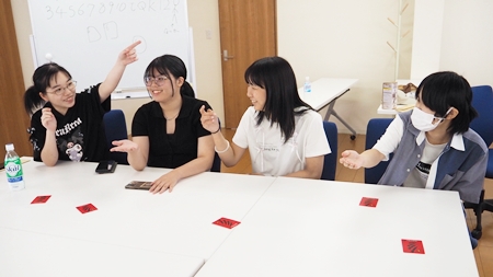 freshman-teaparty2024-81